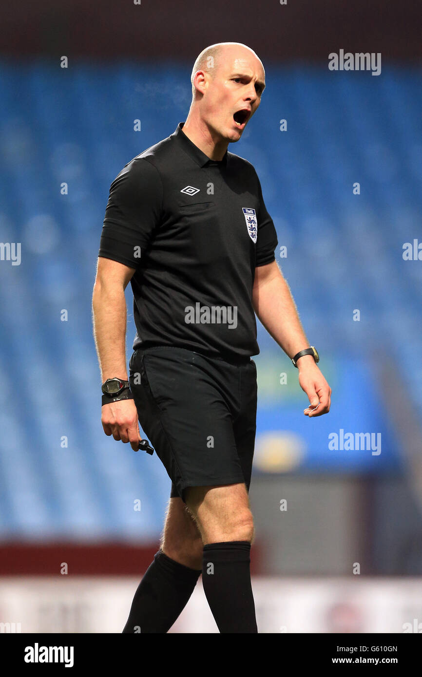Referee kevin johnson hi-res stock photography and images - Alamy