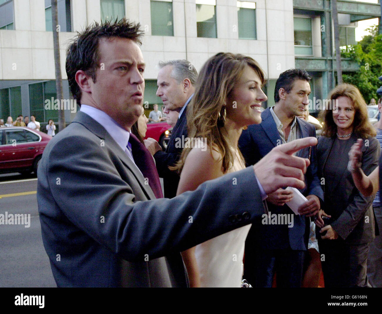 Elizabeth Hurley and Matthew Perry turned up together for the premiere ...