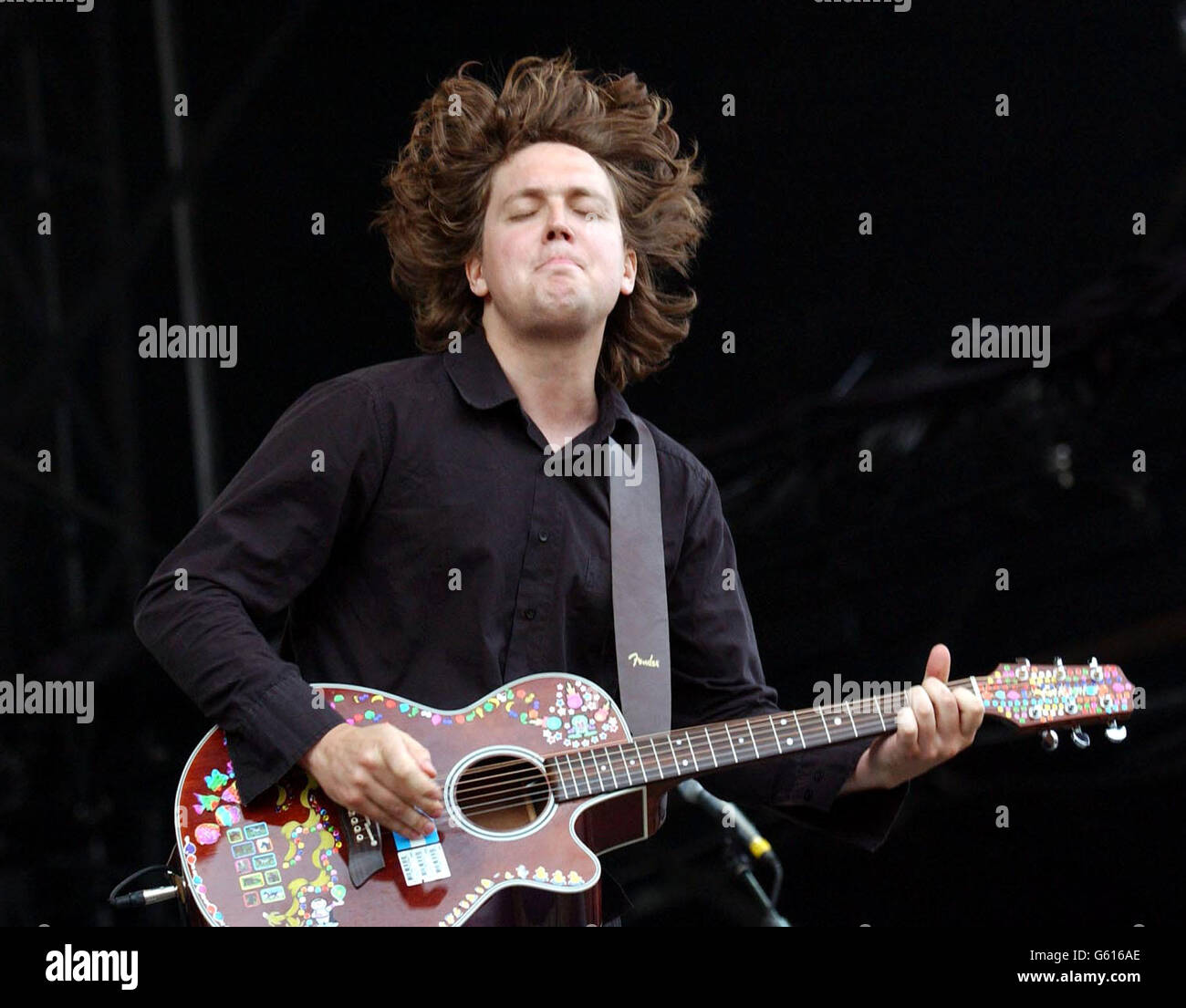 Gomez - V2002 Music Festival Stock Photo - Alamy