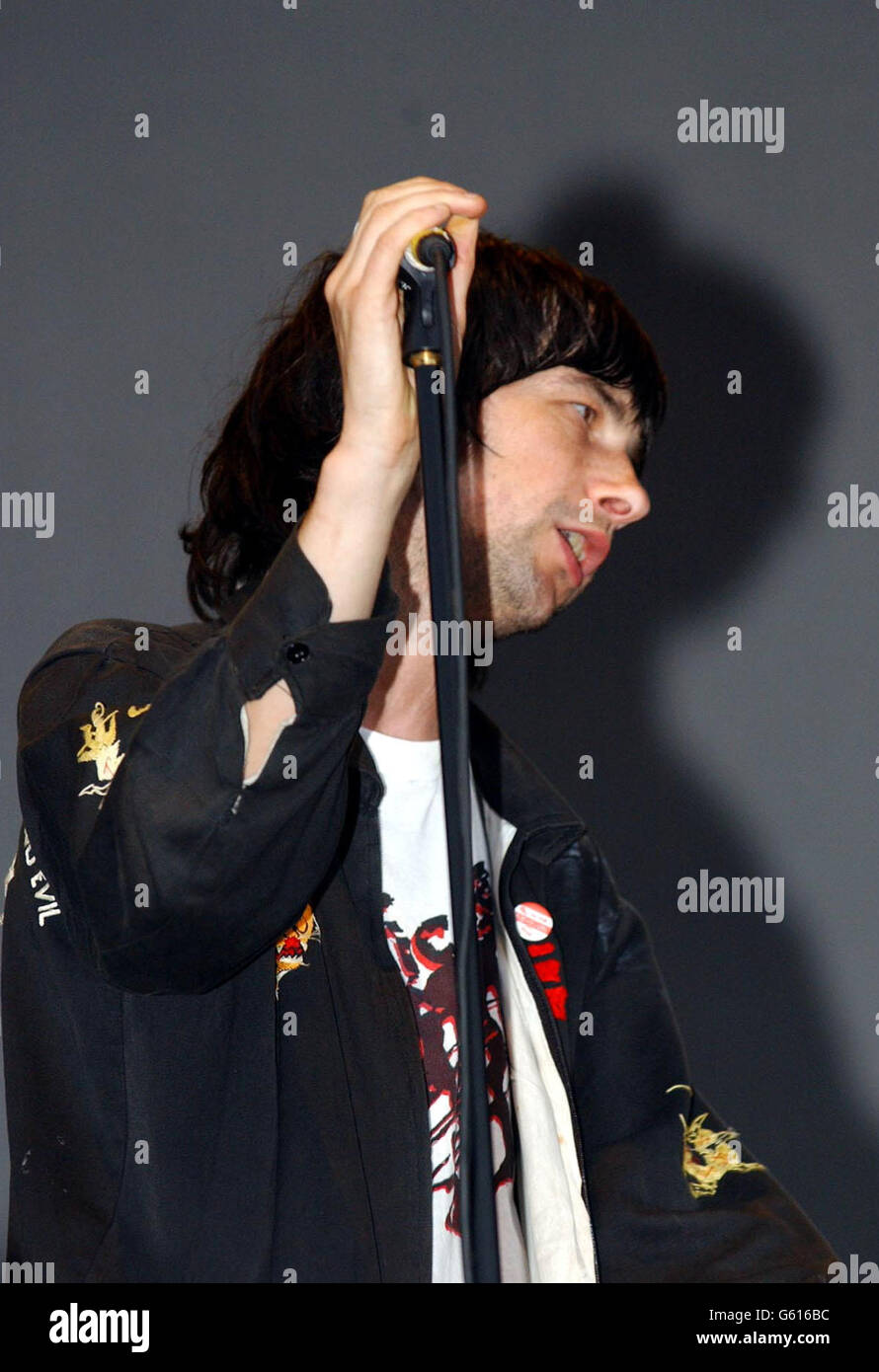 Bobby gillespie lead singer of primal scream hi-res stock photography ...