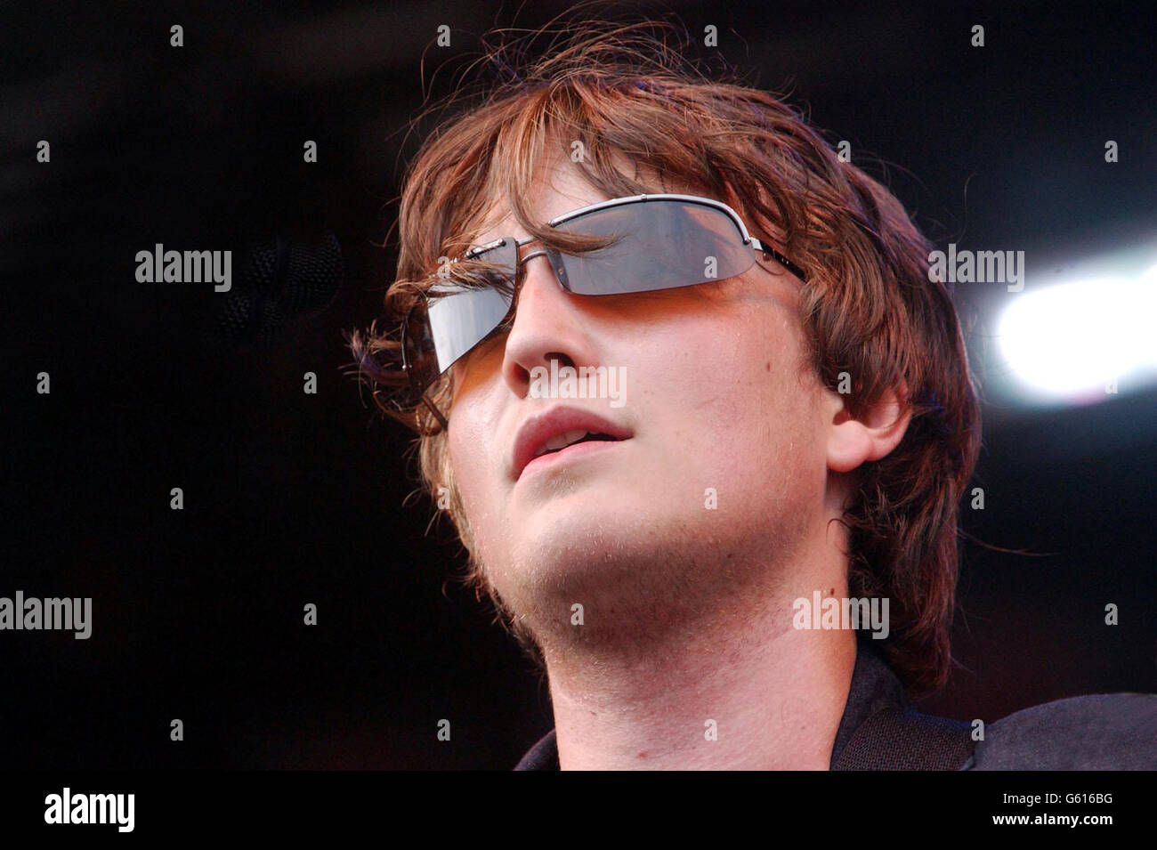 Starsailor james walsh hi-res stock photography and images - Alamy