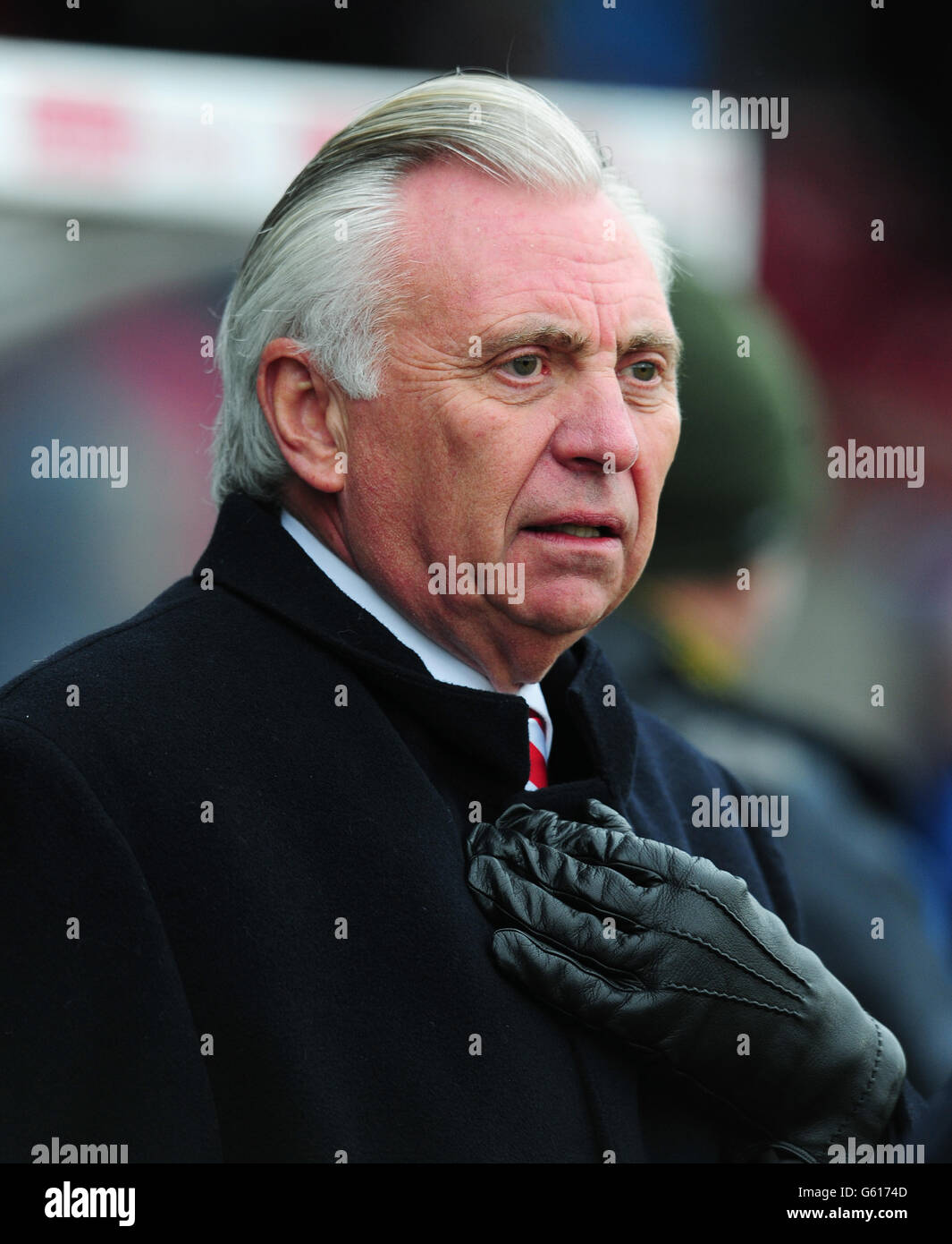 Portrait football match hi-res stock photography and images - Alamy