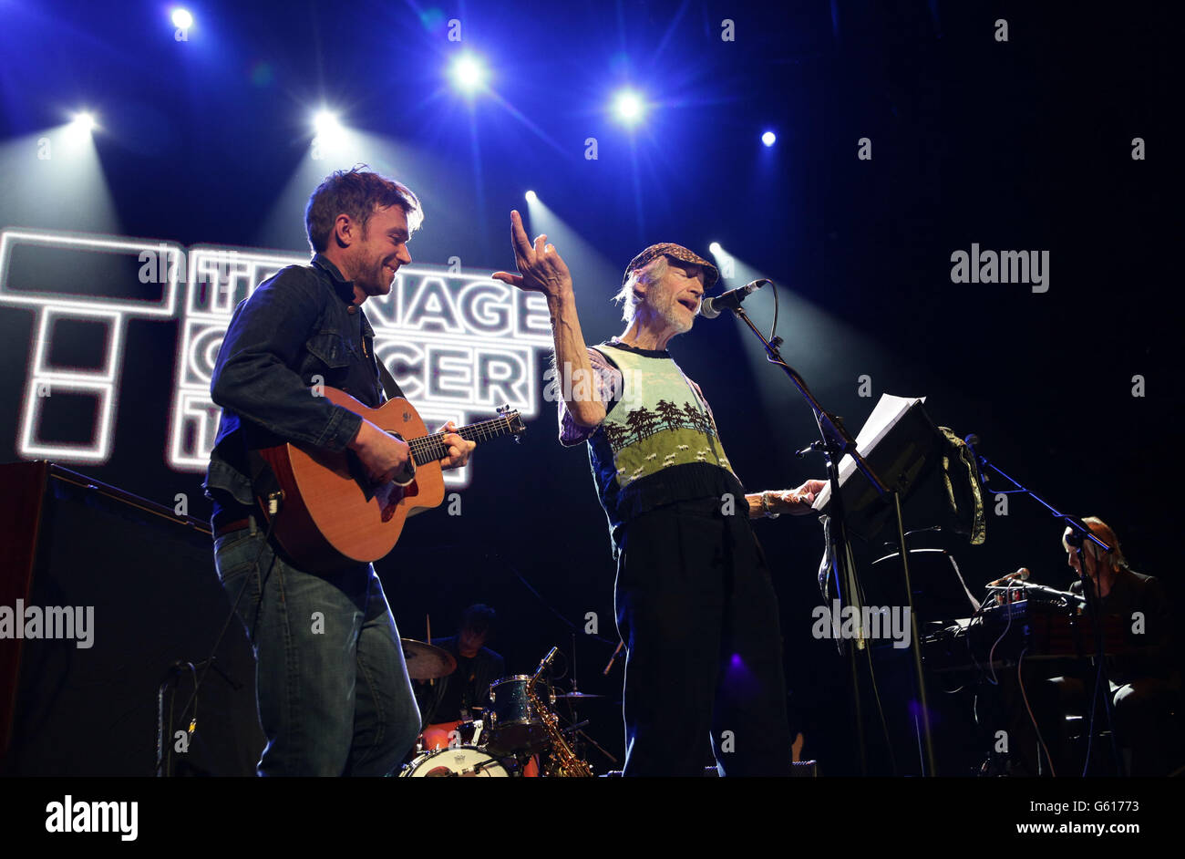 Left right paul weller hi-res stock photography and images - Alamy