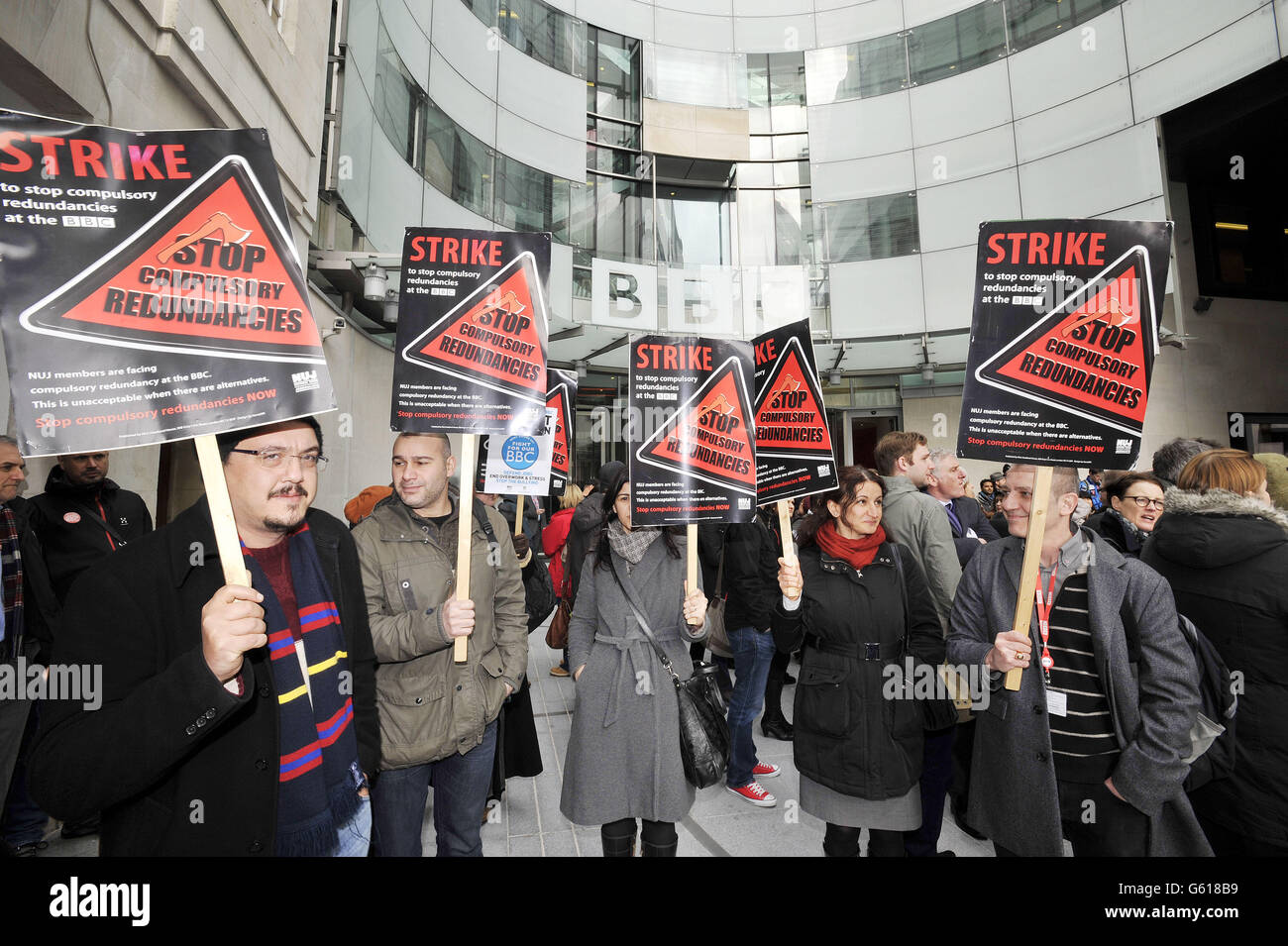 Journalists strike bbc hi-res stock photography and images - Alamy