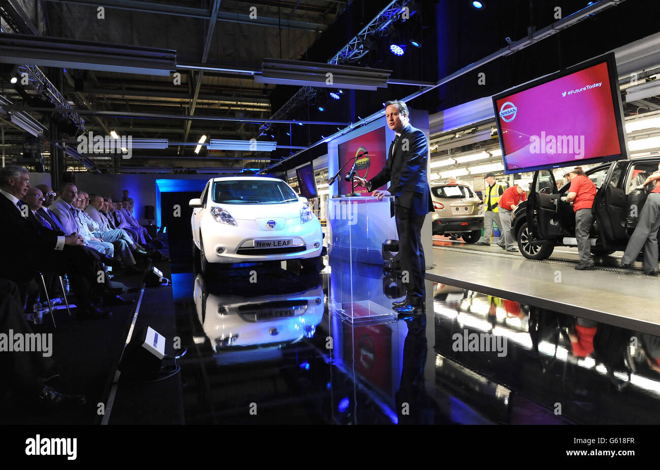 Cameron visits Nissan factory Stock Photo - Alamy