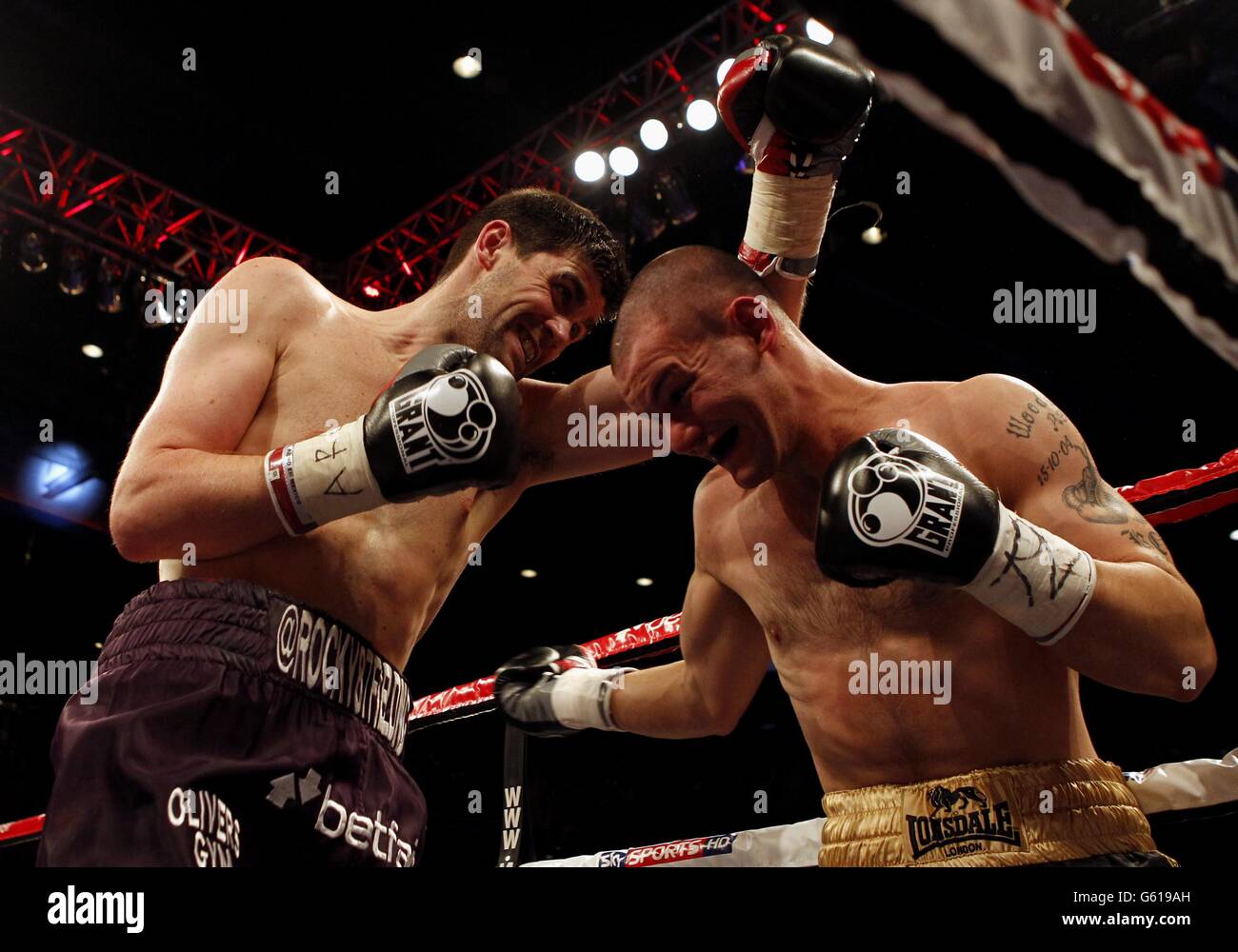 Boxing - English Super Middleweight Title - Rocky Fielding v Wayne Reed ...