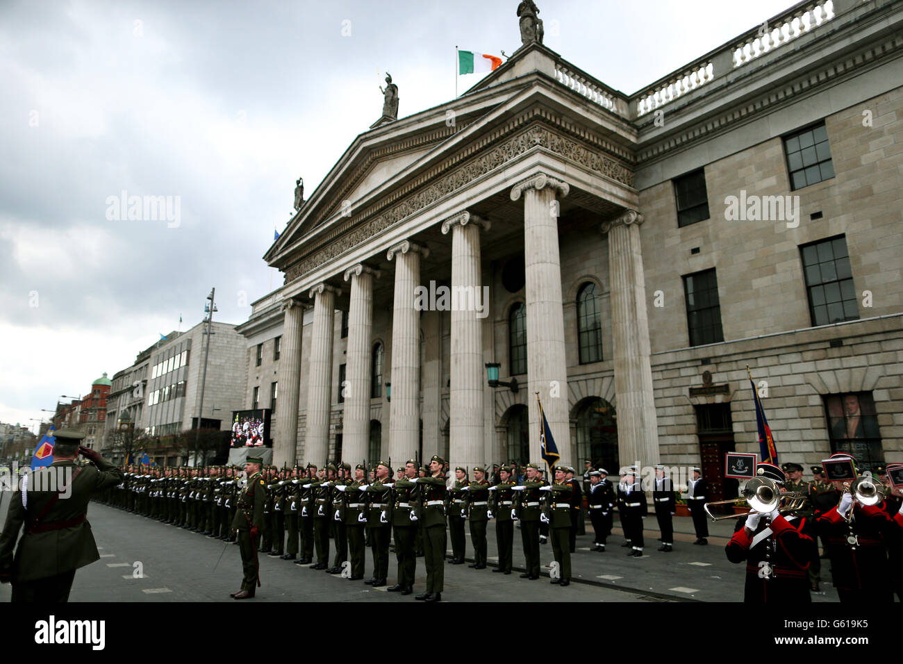 Troops from the Irish Defence Forces outside the GPO in Dublin during ...