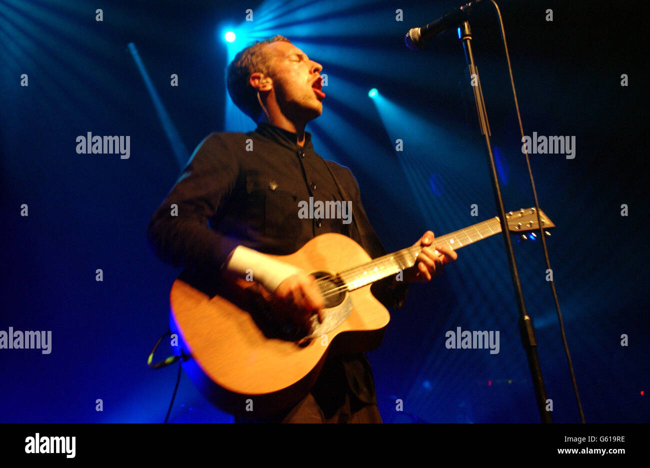 Chris Martin Coldplay. Lead singer of Coldplay Chris Martin performs on ...