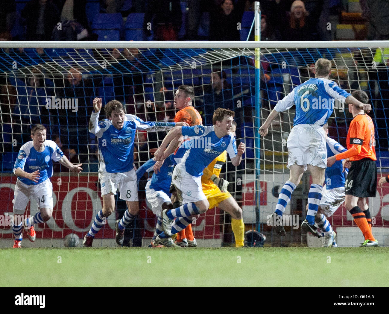 St Johnstone's Liam Craig celebrates scoring equalising goal against ...