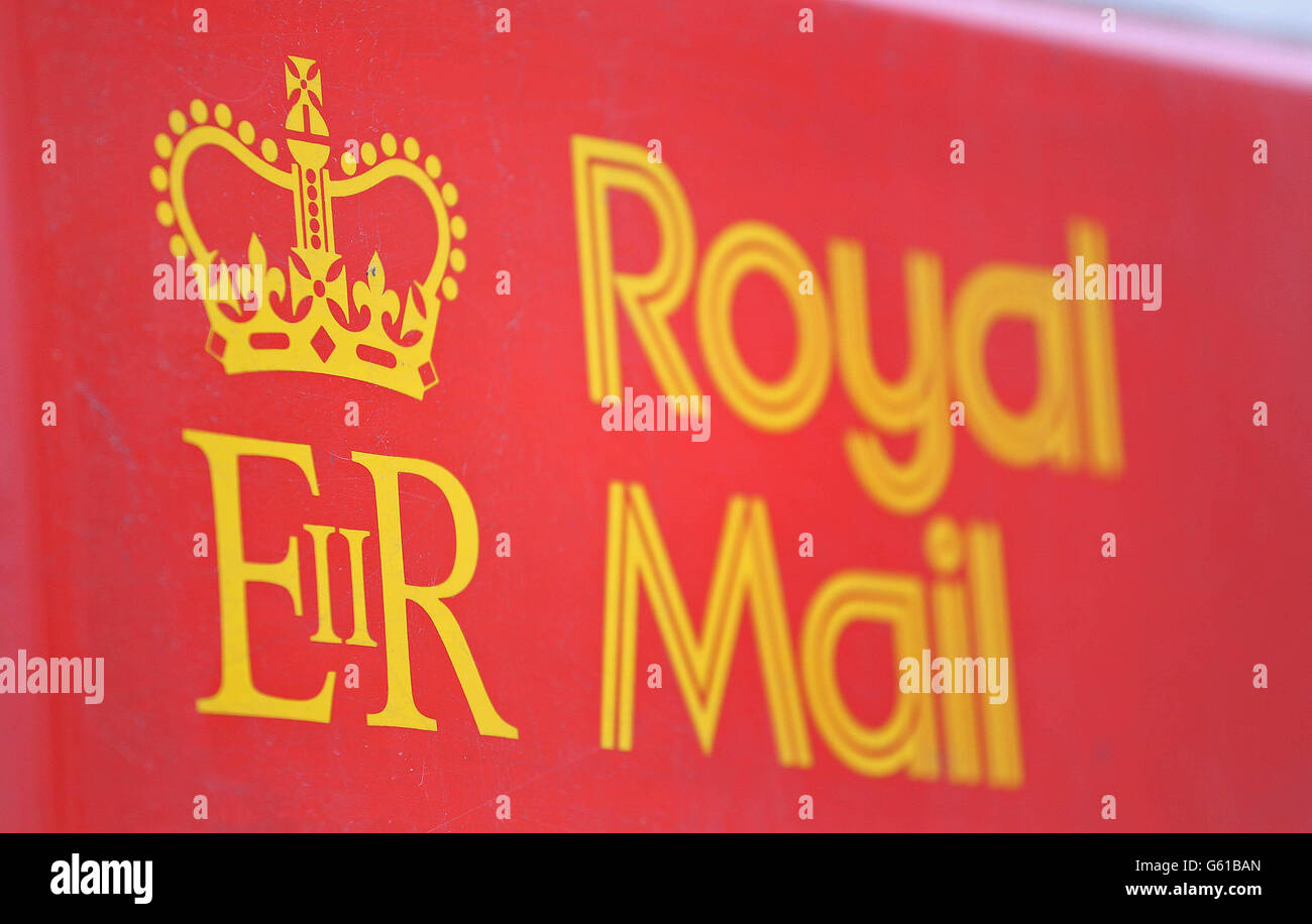 Royal mail sign hi-res stock photography and images - Alamy