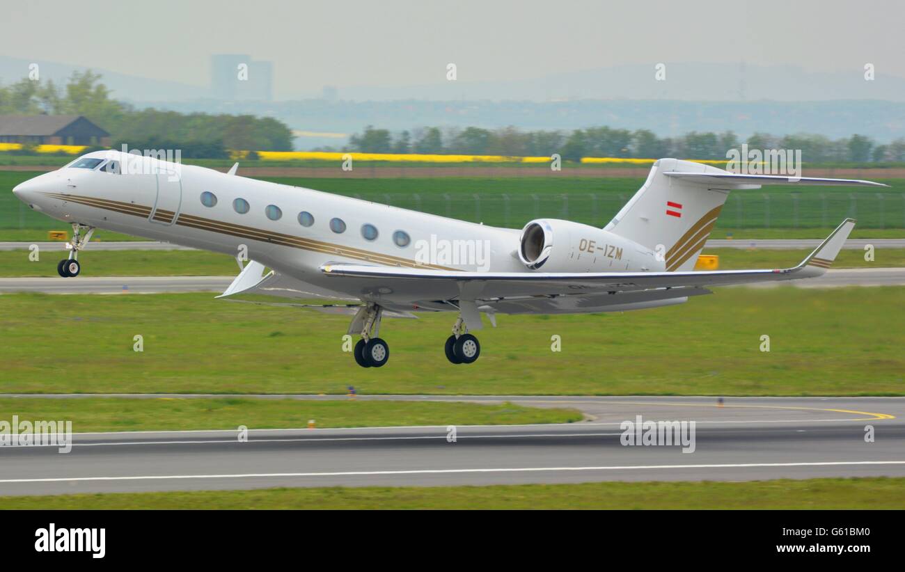 Gulfstream g550 hi-res stock photography and images - Alamy