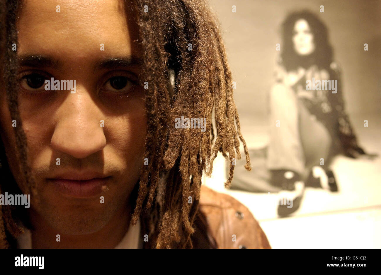 Car crashed into tree in barnes hi-res stock photography and images - Alamy