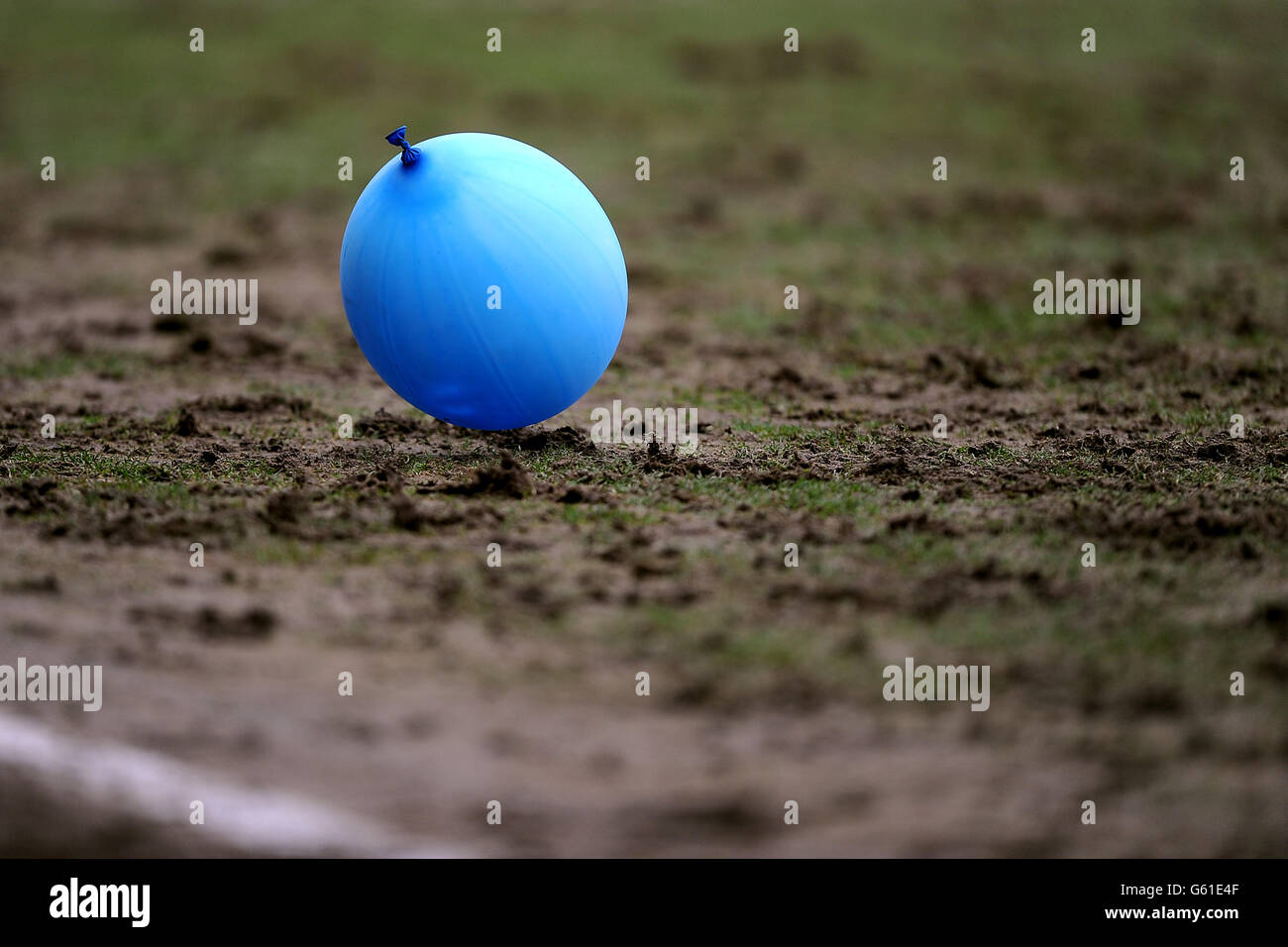 Balloon soccer stadium hi-res stock photography and images - Alamy