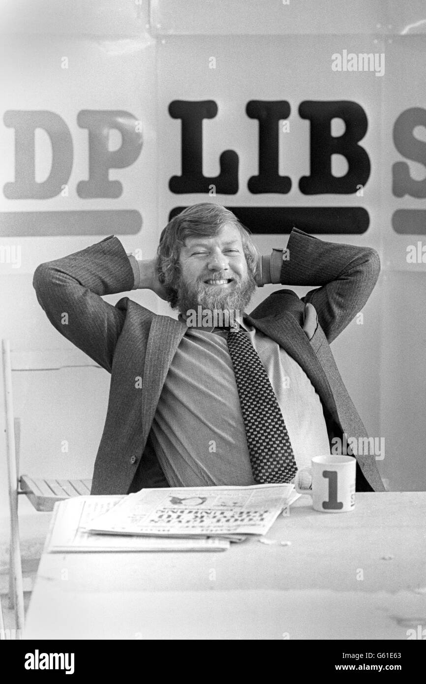 Easy cook Black and White Stock Photos & Images - Alamy