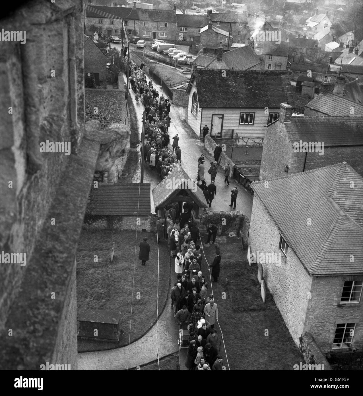 Winston churchill funeral queue hi-res stock photography and images - Alamy