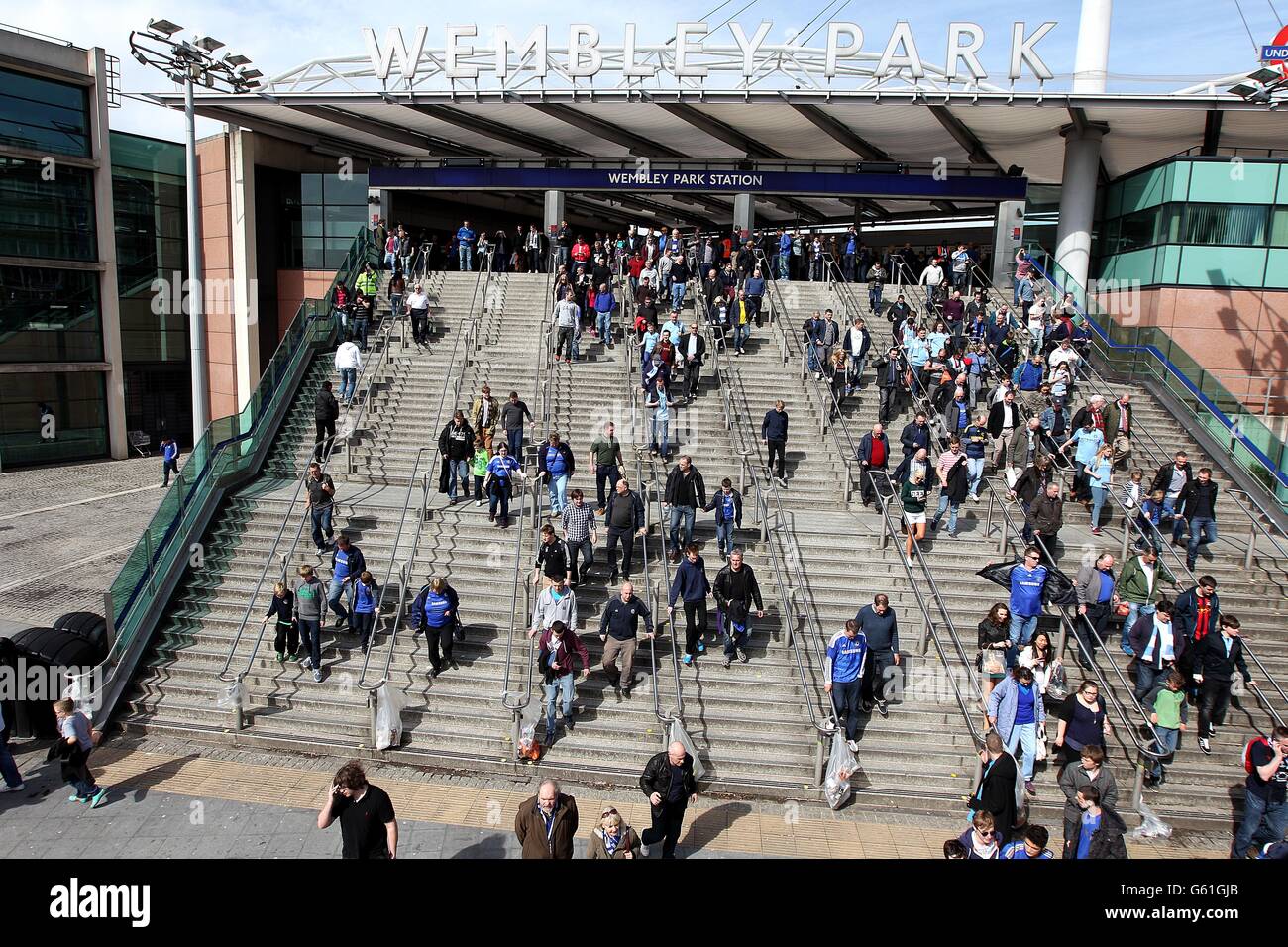Wembley stadium station hi-res stock photography and images - Alamy