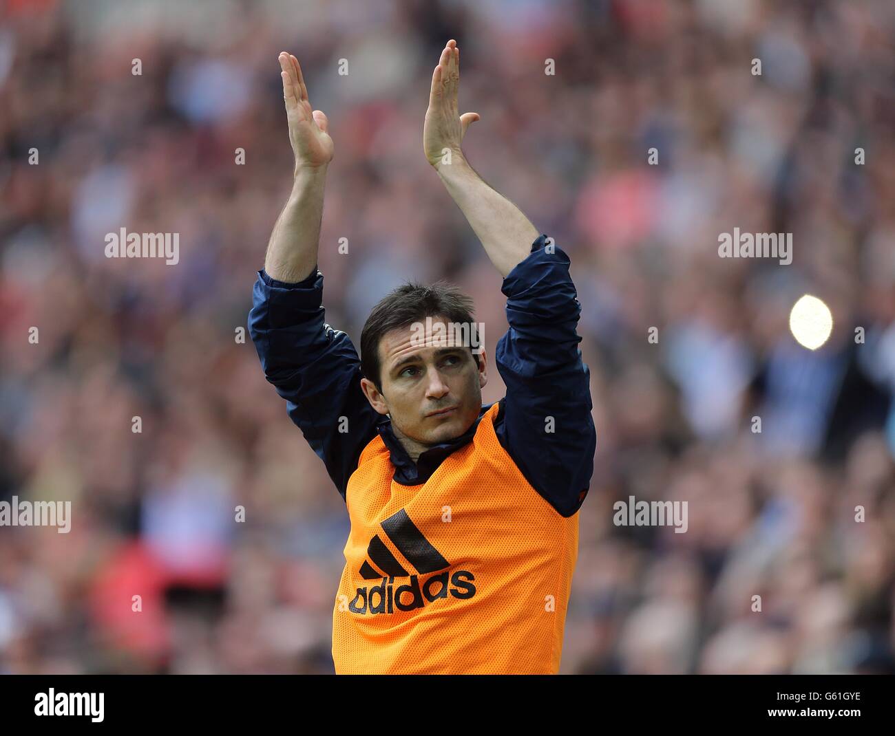 Football stadium fans touchline hi-res stock photography and images - Alamy