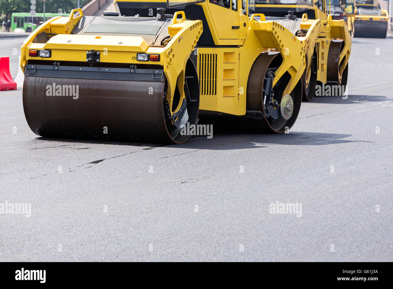 View of heavy roller during asphalt pavement works Stock Photo - Alamy