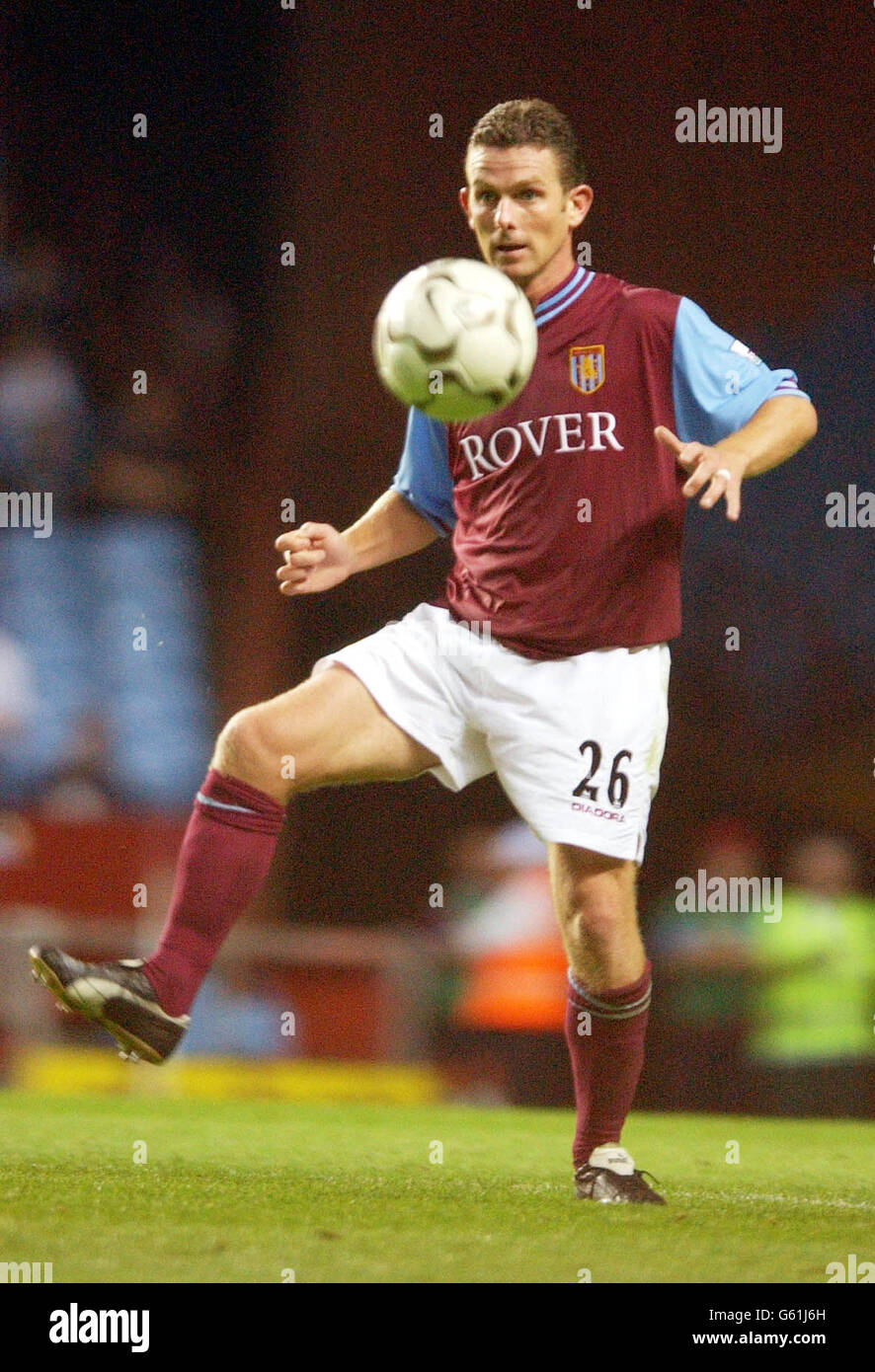 Aston Villa v Manchester City - Mark Kinsella Stock Photo - Alamy