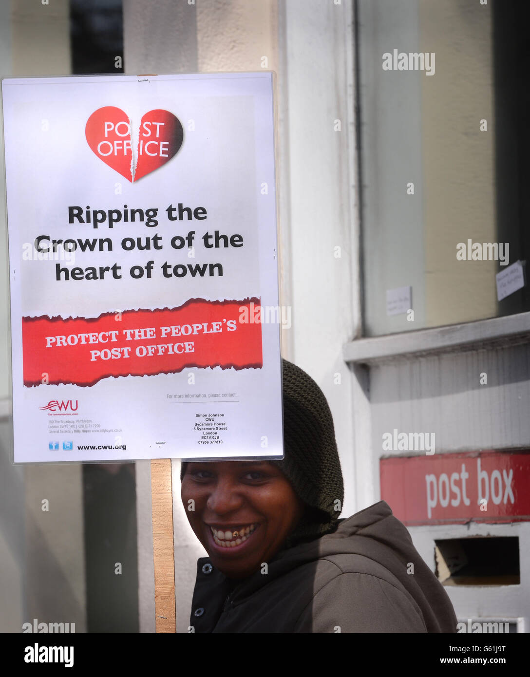 Donna Barnes protests with Post Office workers outside Holloway Post ...