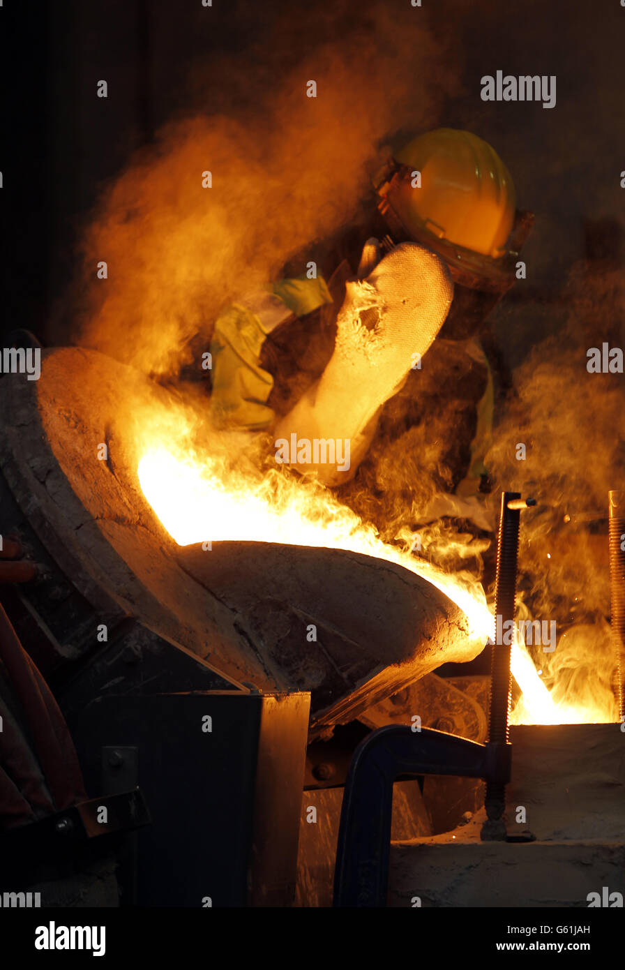 Steel castings hi-res stock photography and images - Alamy