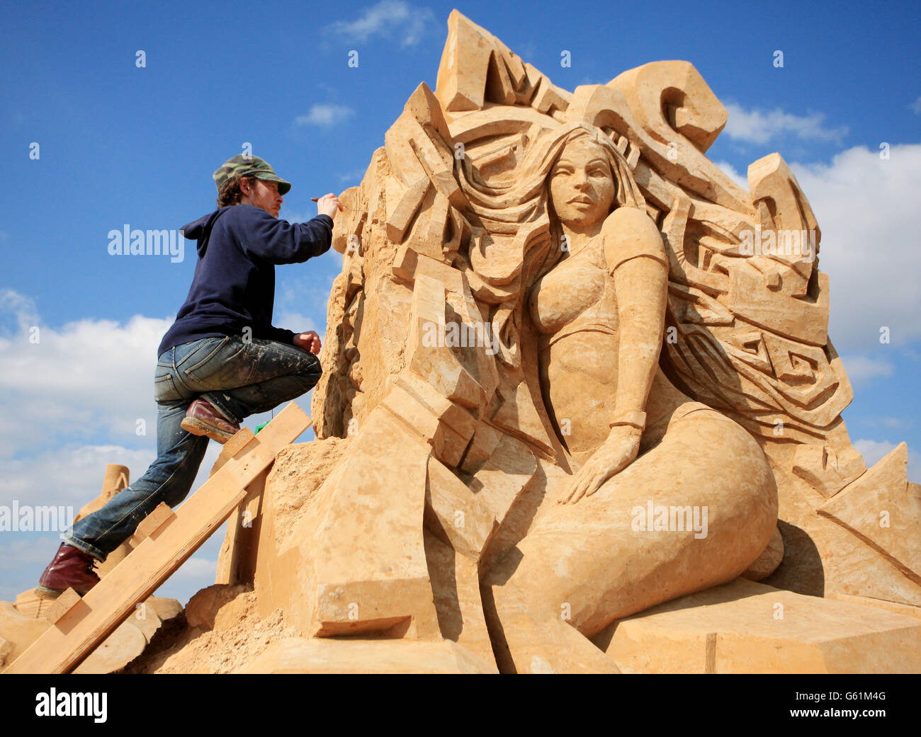 Sculptor Barney Trattles puts the final touches to his music themed ...