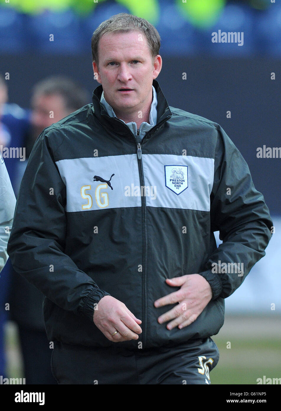 Preston North End manager Simon Grayson before the npower Football ...