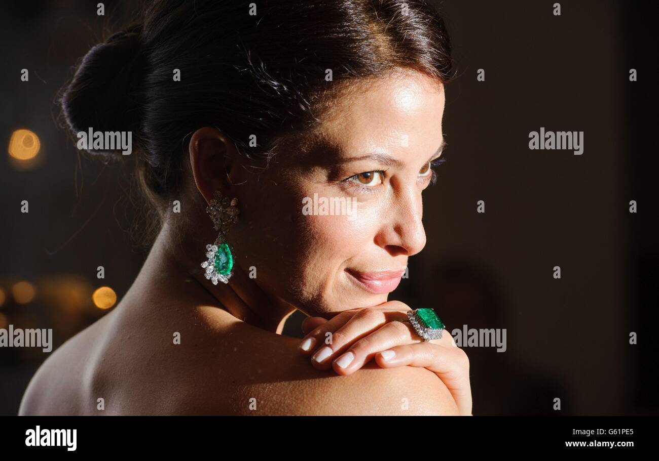 Sothebys magnificent jewels photocall hi-res stock photography and ...