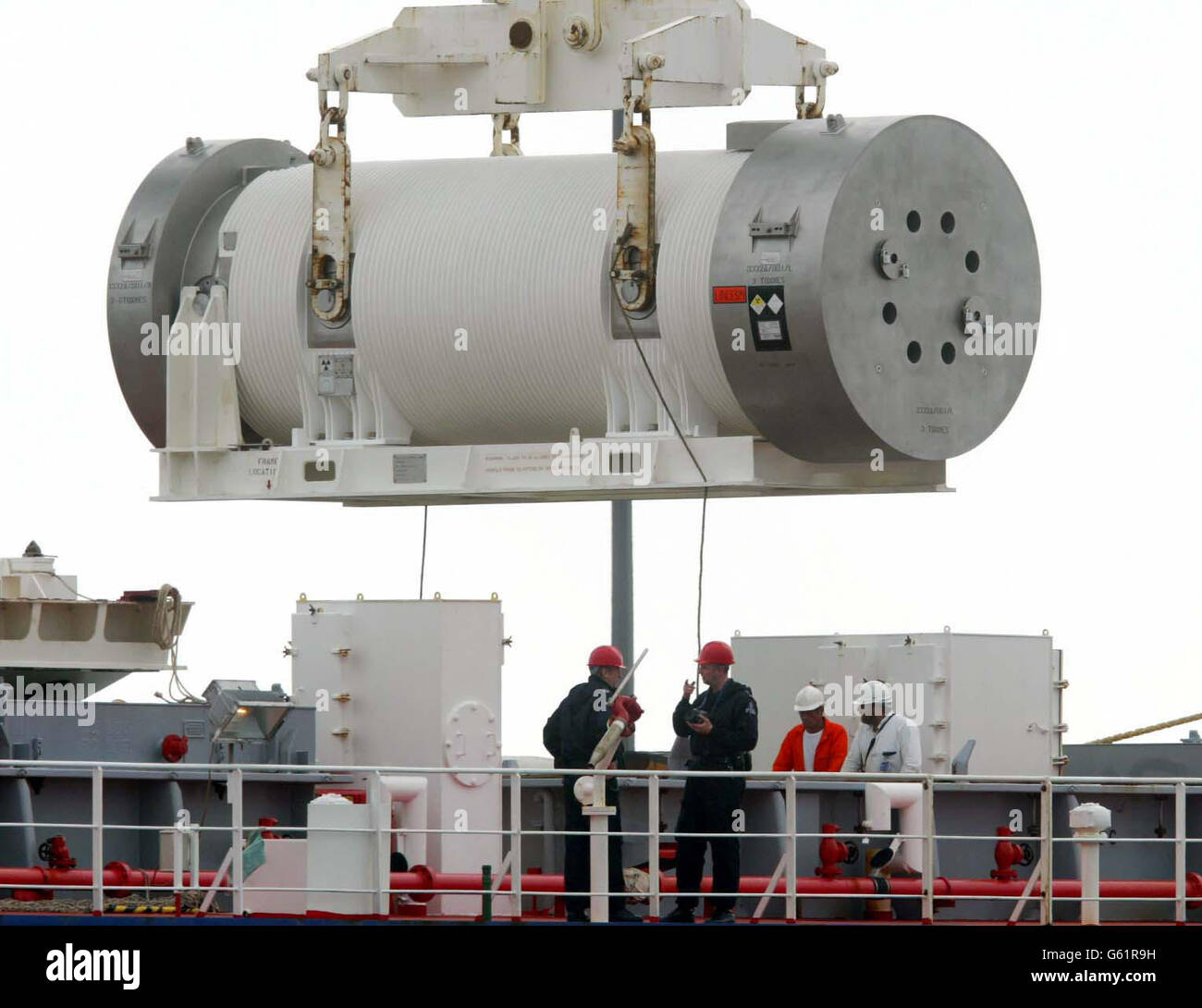 One one hundred tonne flasks containing nuclear material hi-res stock ...