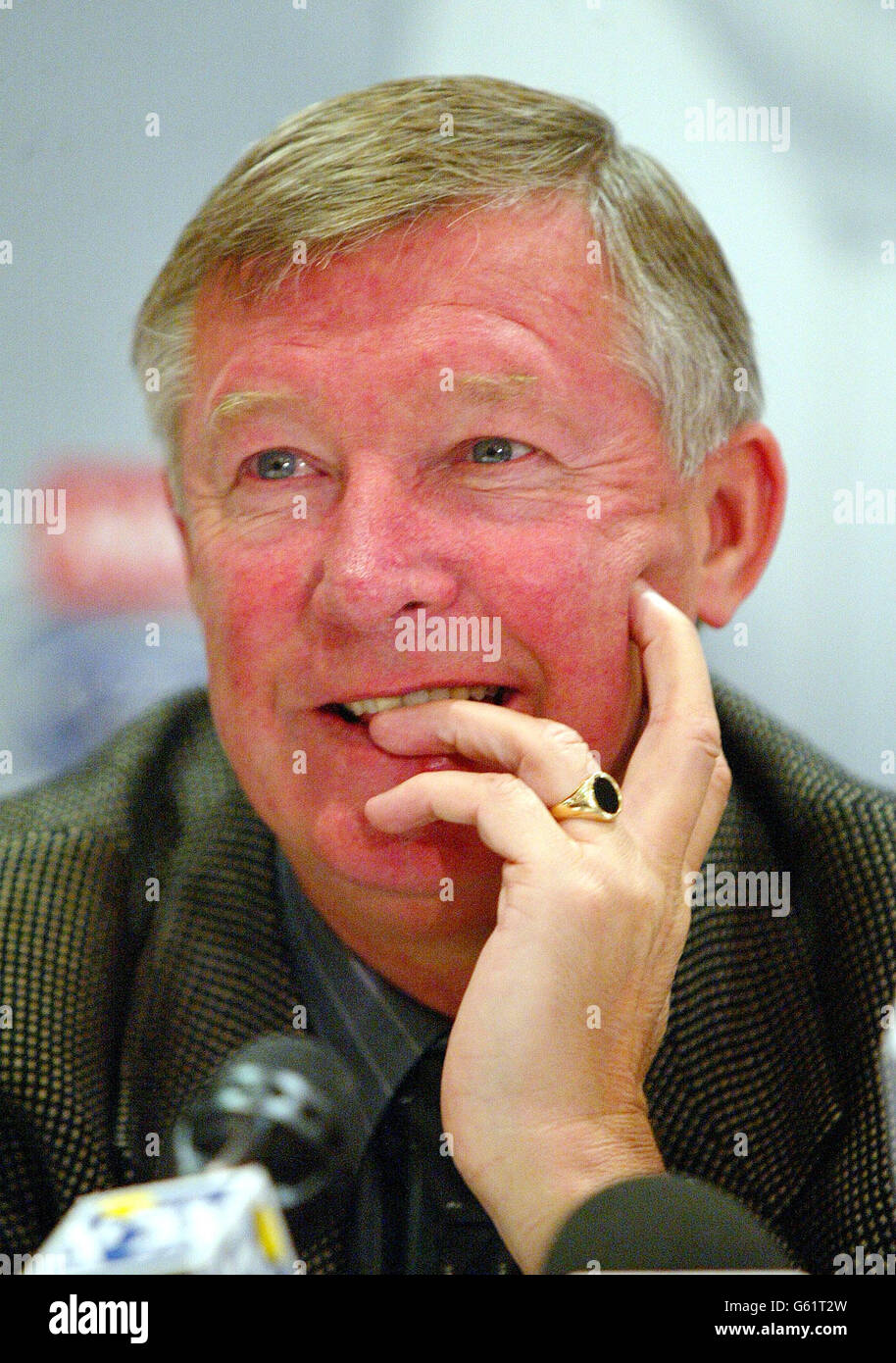 Manchester United manager Sir Alex Ferguson talks at a press ocnference ...