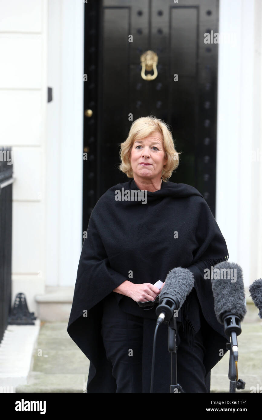 Carol Thatcher speaks to media outside the home of Lady Thatcher's in ...