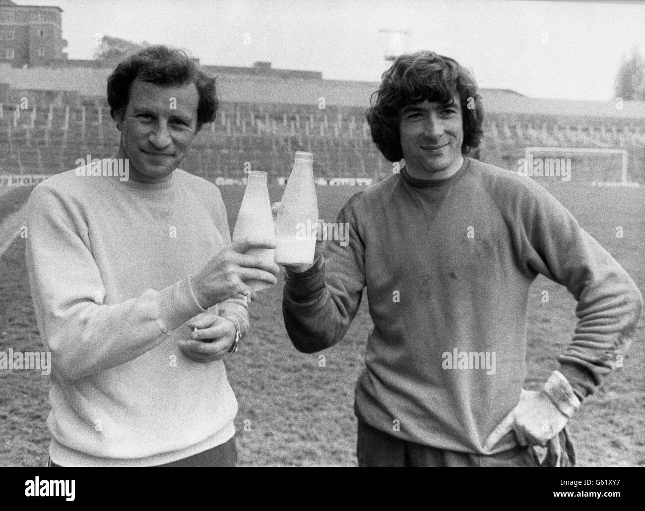 Terry neill fa cup hi-res stock photography and images - Alamy