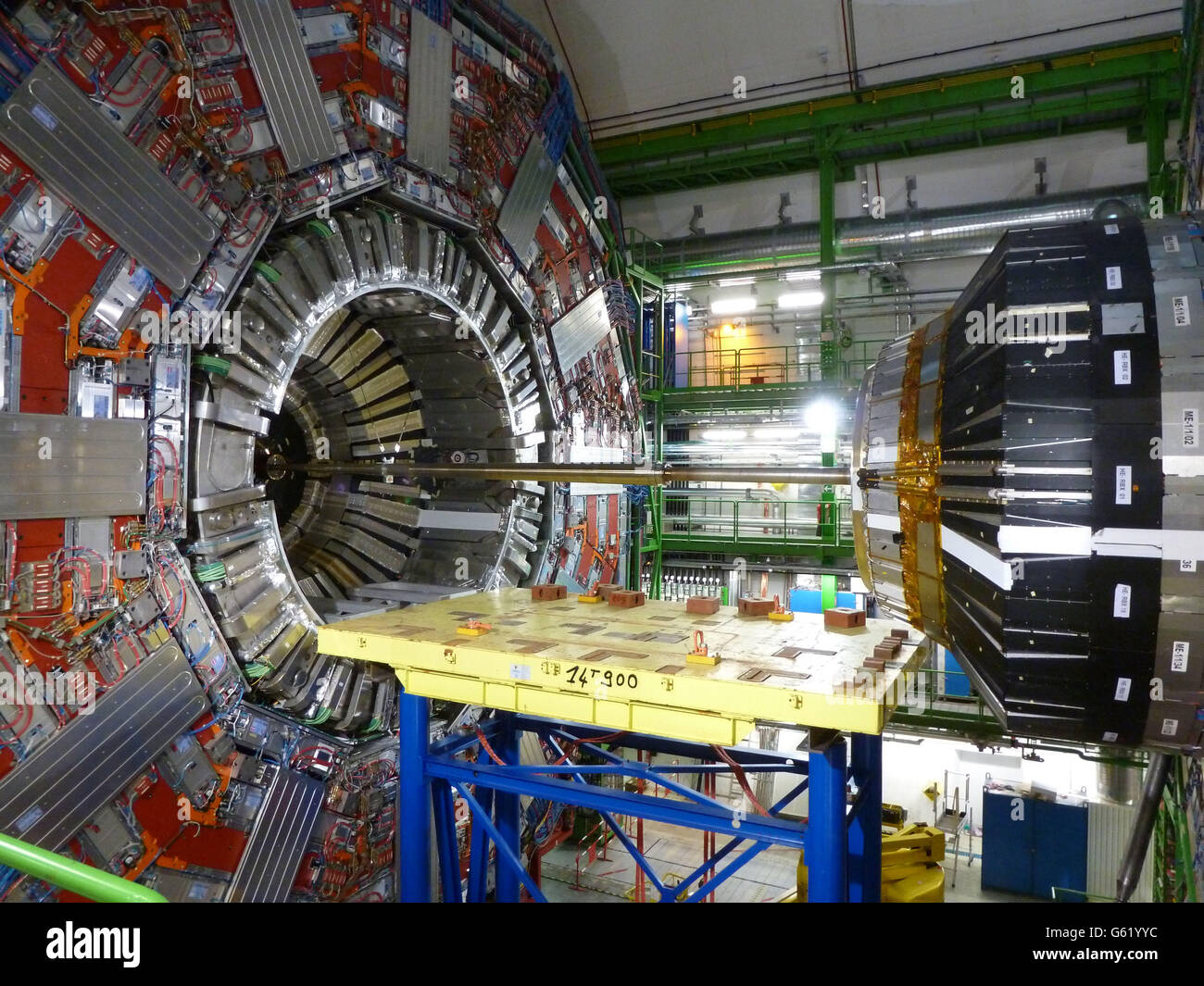 Cern cms detector hi-res stock photography and images - Alamy