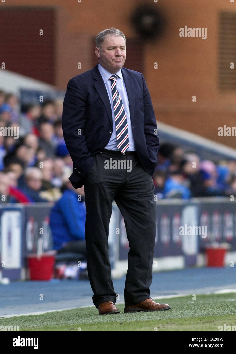 Dejected rangers manager hi-res stock photography and images - Alamy