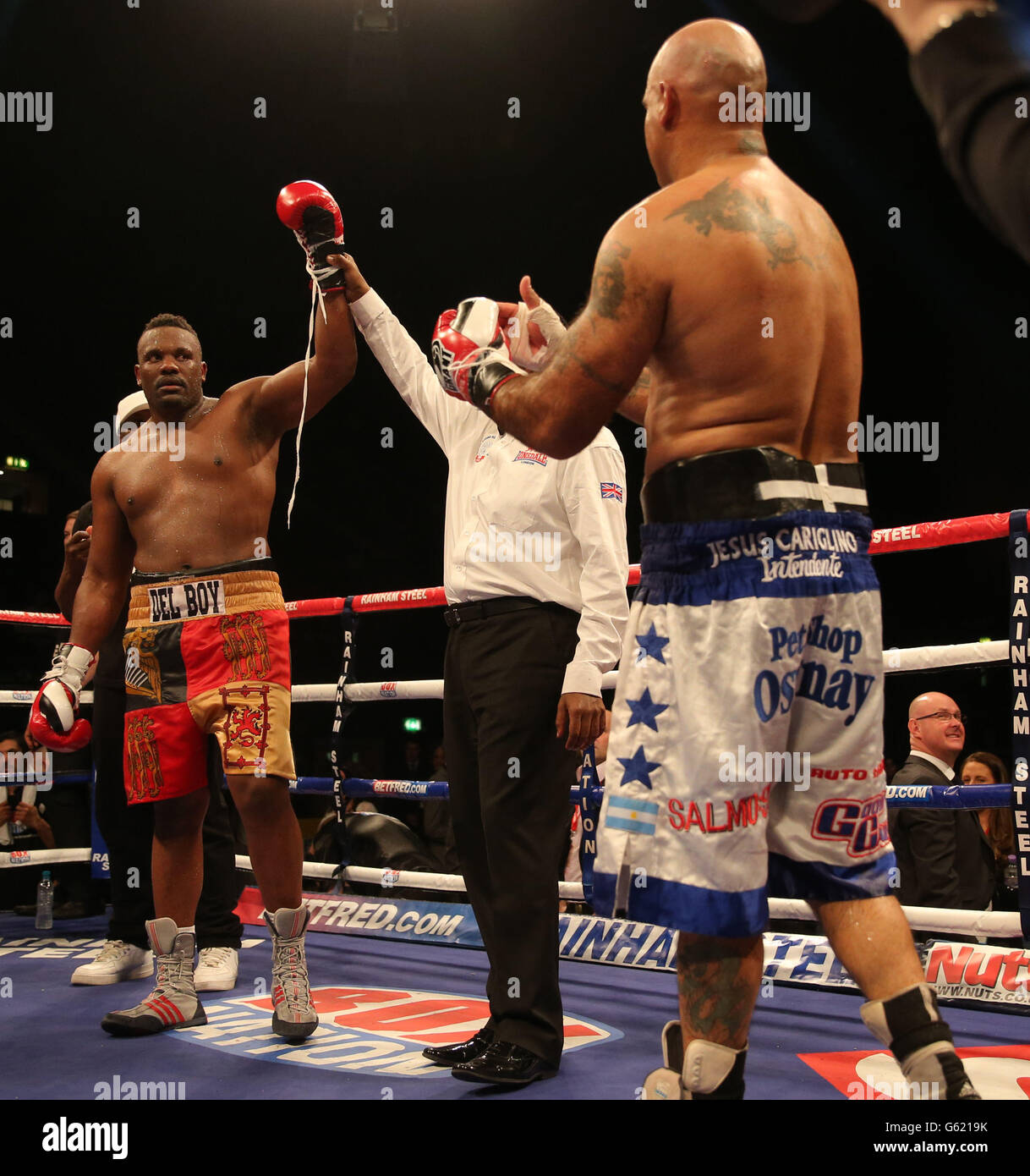 Boxing - International Heavyweight Contest - Dereck Chisora v Hector ...