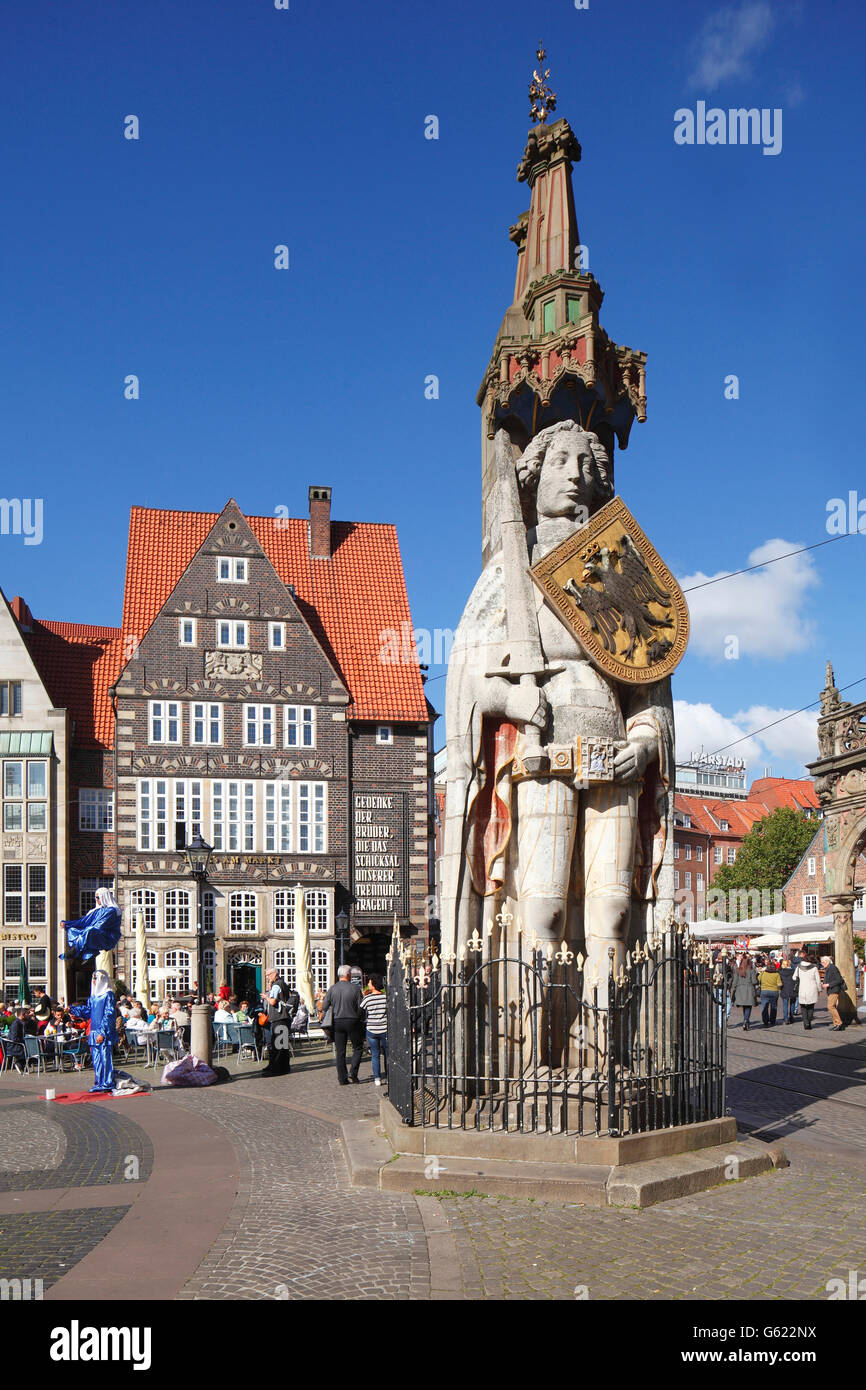 Bremen Roland, statue in market square, historic centre, landmark ...