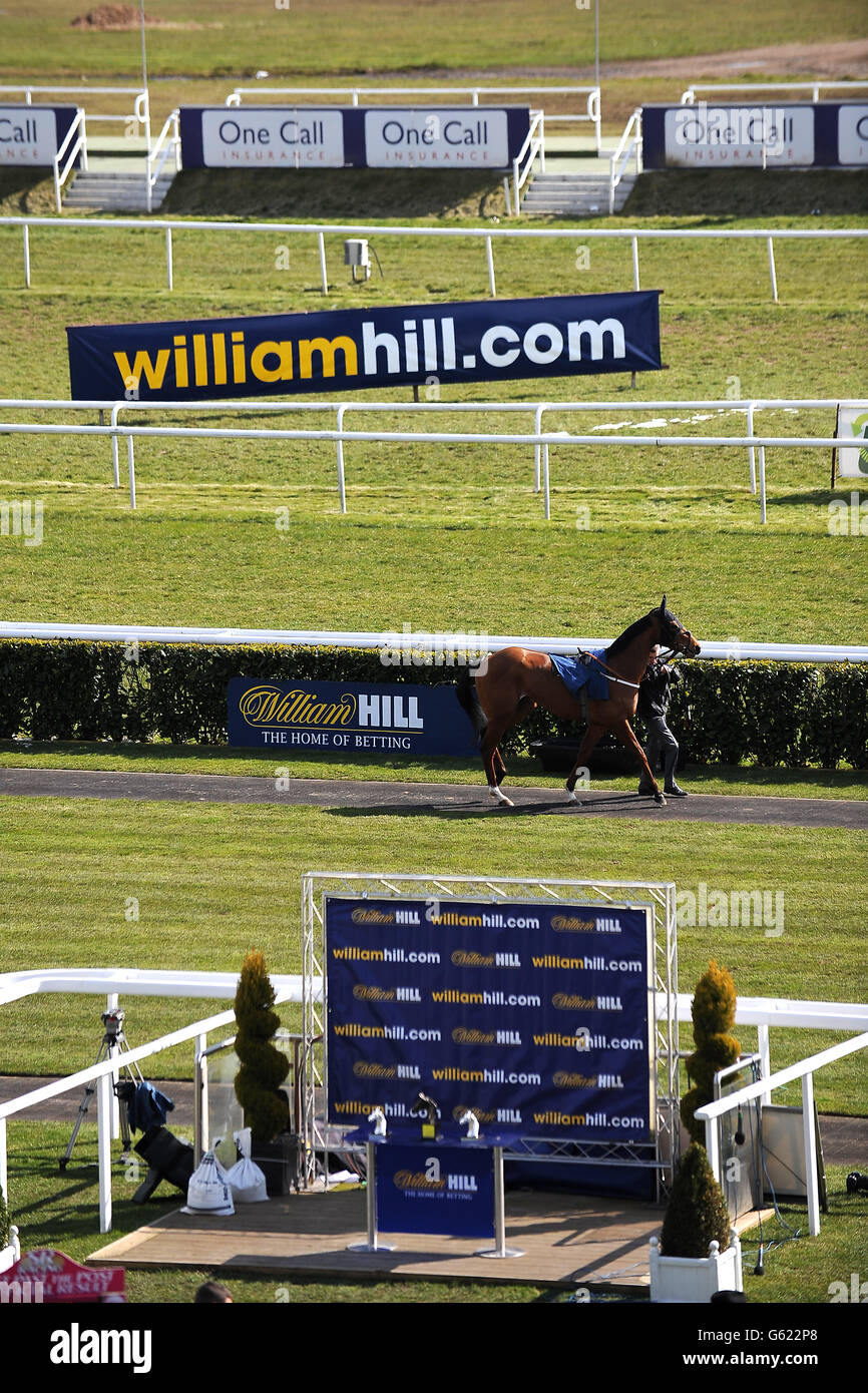 Horse Racing - William Hill Lincoln Day - Doncaster Racecourse Stock ...