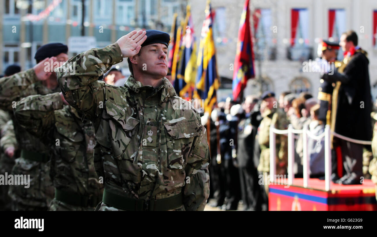 21 Engineer Regiment returns home from Afghanistan Stock Photo - Alamy