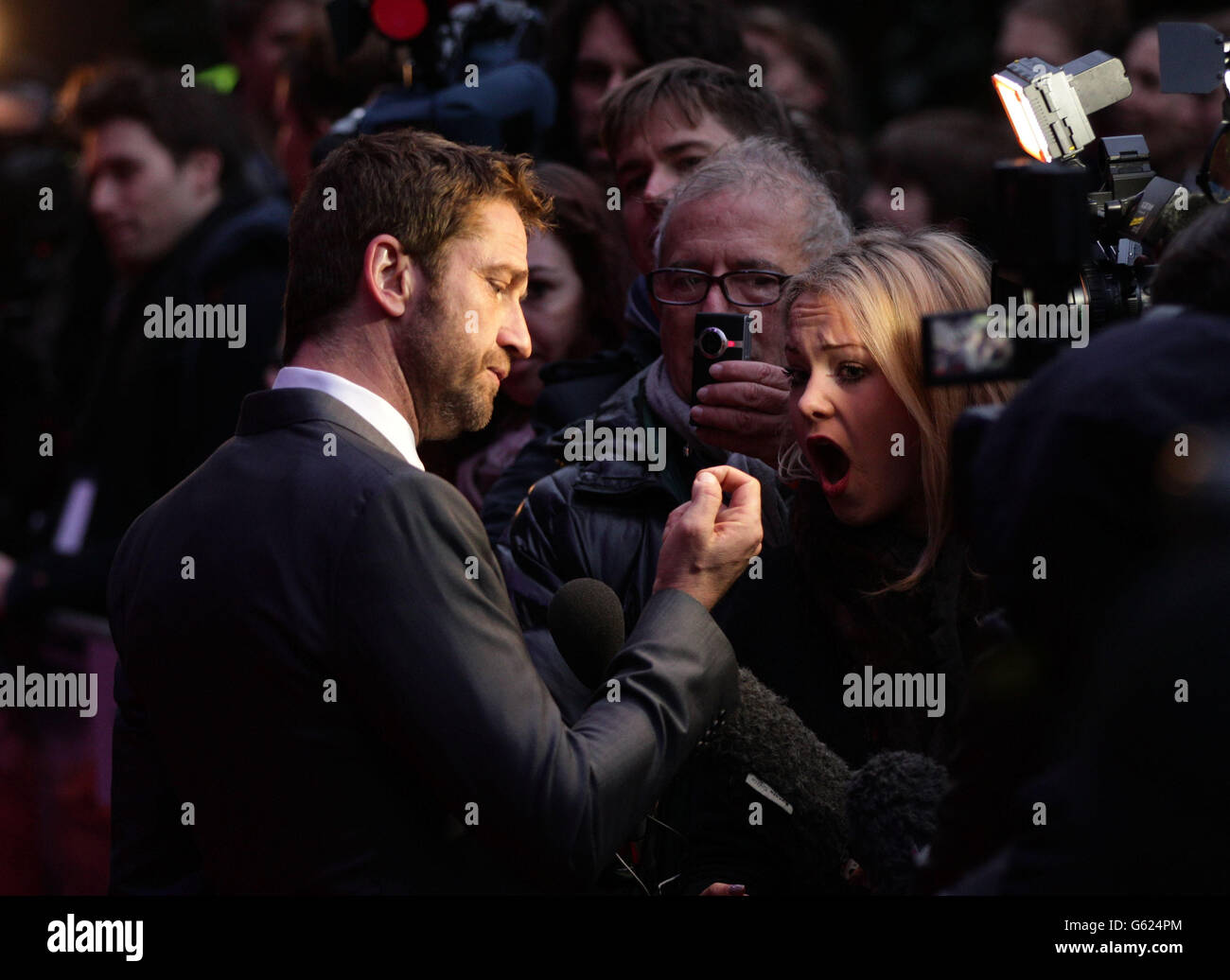 Gerard butler arriving european premiere olympus fallen hi-res stock ...