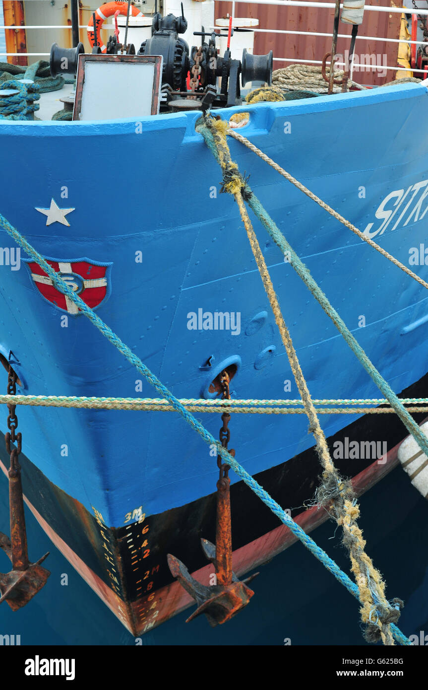 Bow of steel ship with blue hull Stock Photo - Alamy