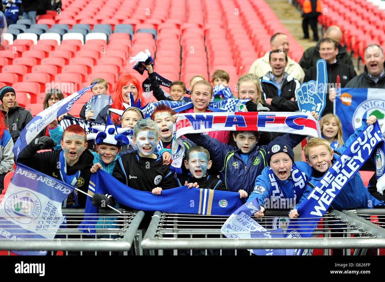 Millwall fans show hi-res stock photography and images - Alamy