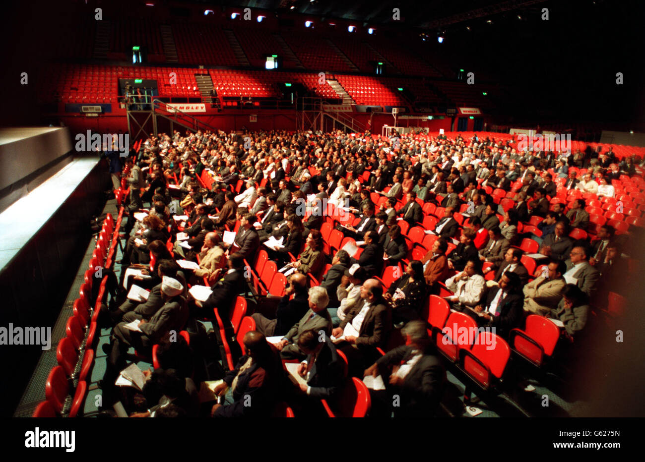 000 creditors attended the meeting hi-res stock photography and images ...