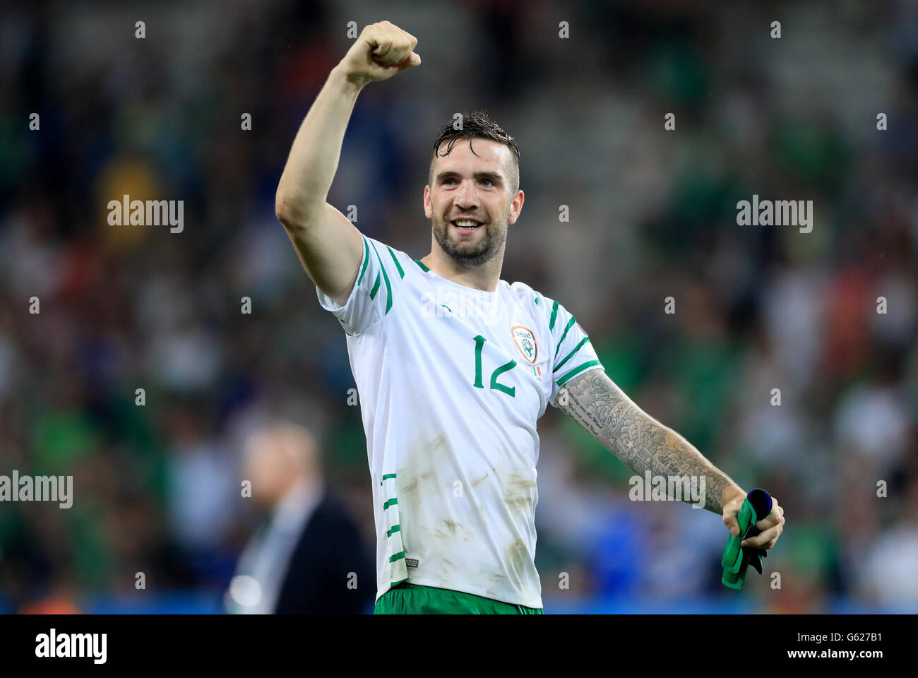 Republic of Ireland's Shane Duffy celebrates qualifying for the round ...
