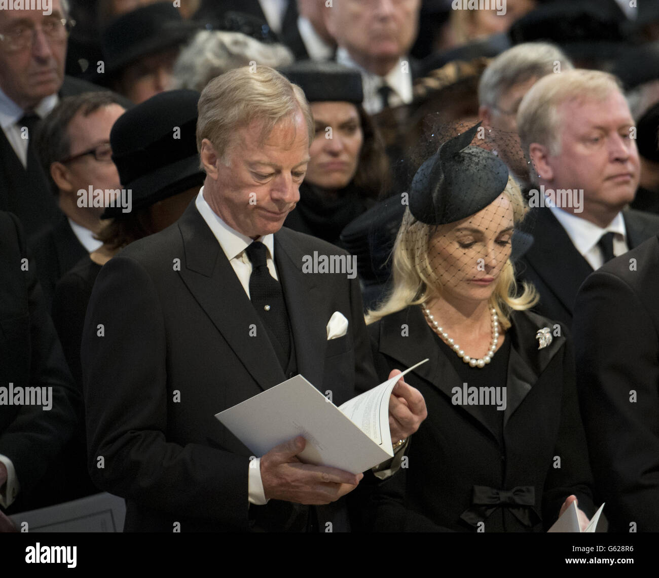 Mark thatcher in the congregation at st pauls cathedral hi-res stock ...