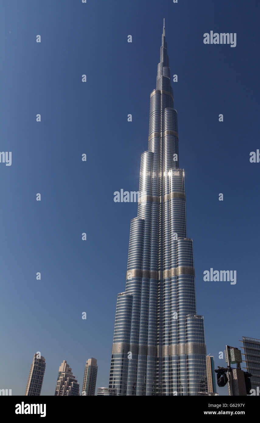 Burj khalifa buiding in dubai hi-res stock photography and images - Alamy