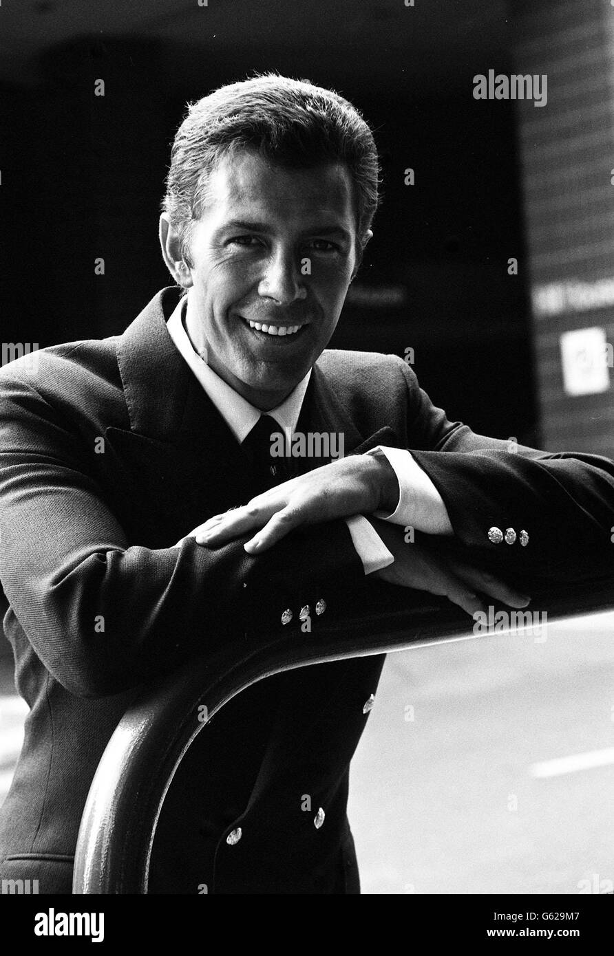 Lewis collins hi-res stock photography and images - Alamy