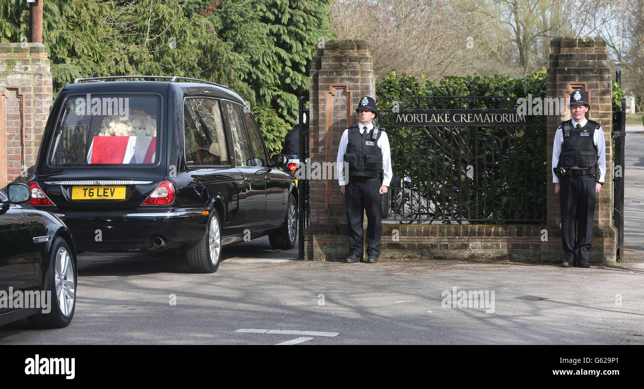 The Hearse carrying the coffin bearing the body of Baroness Thatcher ...