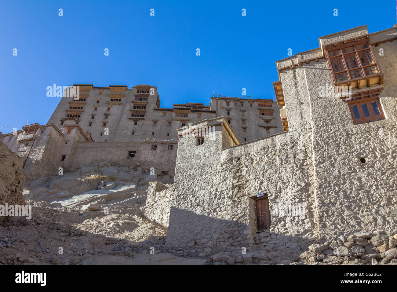 Leh palace hi-res stock photography and images - Alamy