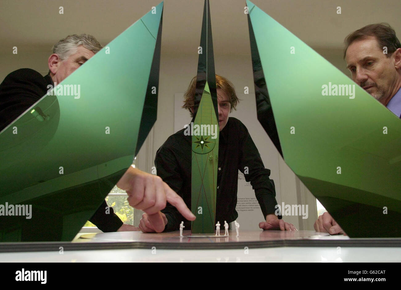 Solar pyramid hi-res stock photography and images - Alamy