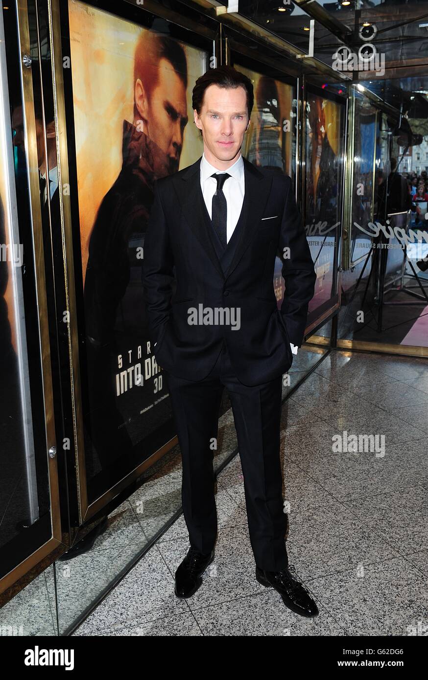 Benedict Cumberbatch arriving for the premiere of Star Trek Into ...